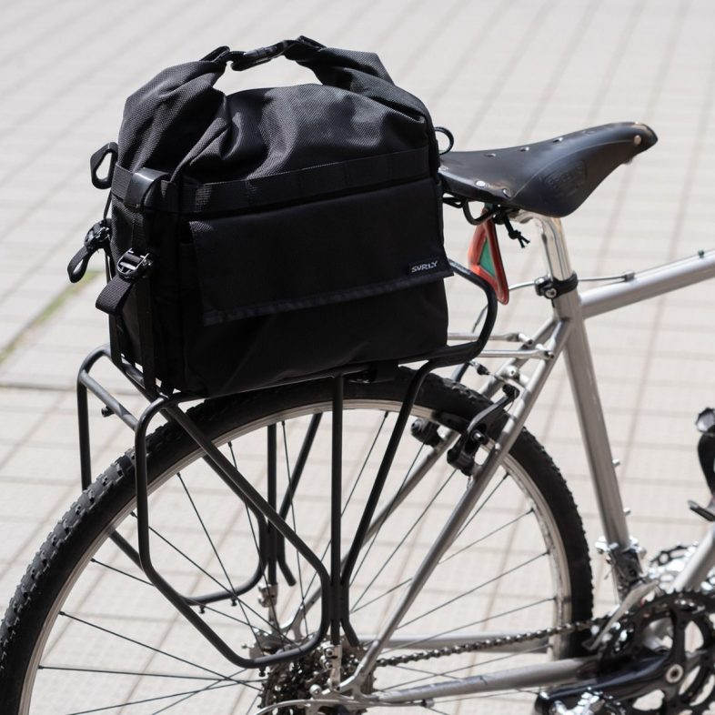 SURLY stock complete bike & porteur house bag & 24-pack rack - BLUE LUG ...