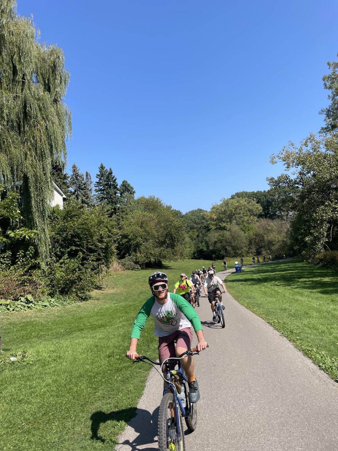 Shake dem bones - BIKE SHOP BLUE LUG BLOG | 自転車店 ブルーラグ スタッフブログ